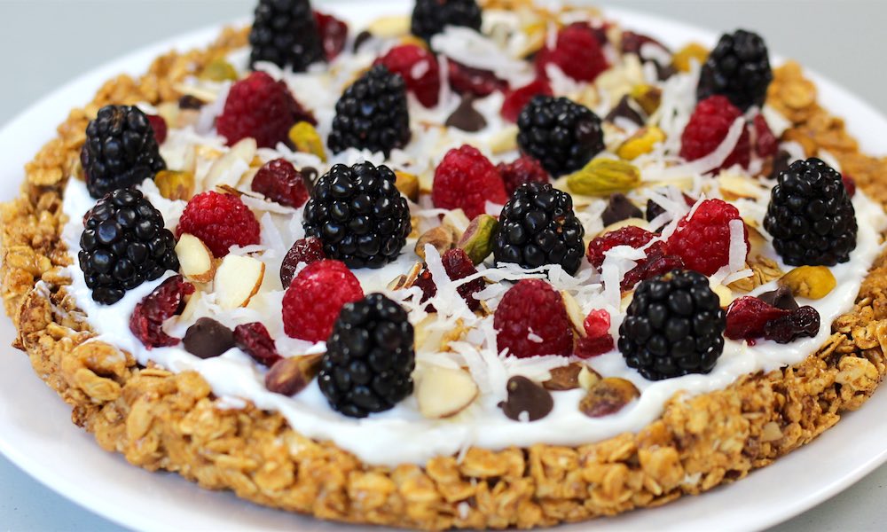 24 Easy No Bake Pies For You to Try - IzzyCooking