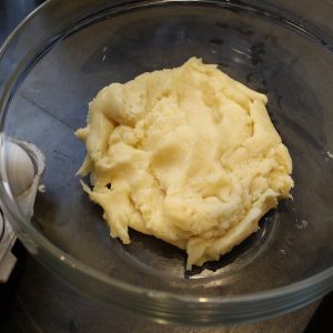 Grandma’s Zeppole Italian Doughnuts {So Fluffy & Light!}