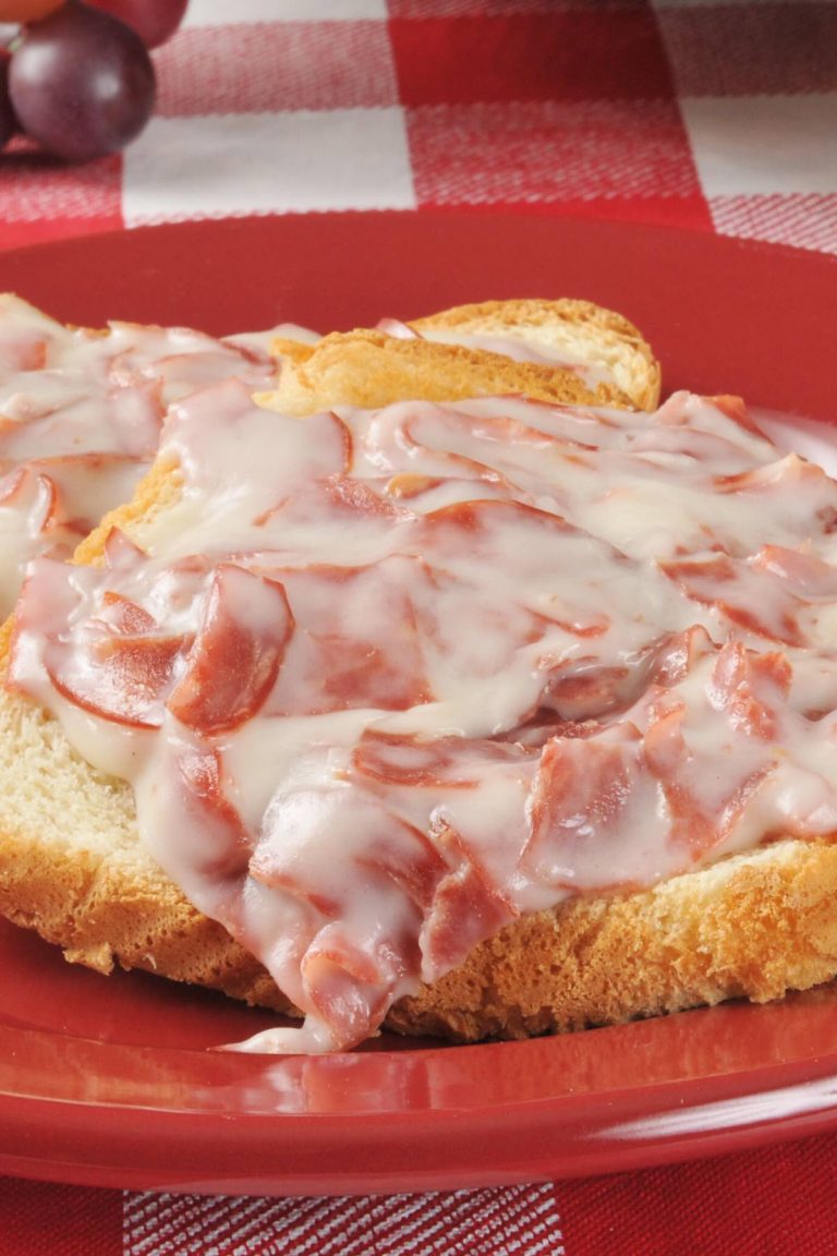 Shit On A Shingle (Creamed Chipped Beef on toast)