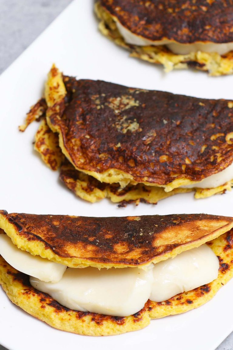 Cachapas (How to Make Venezuelan Fresh Corn Pancakes + VIDEO)
