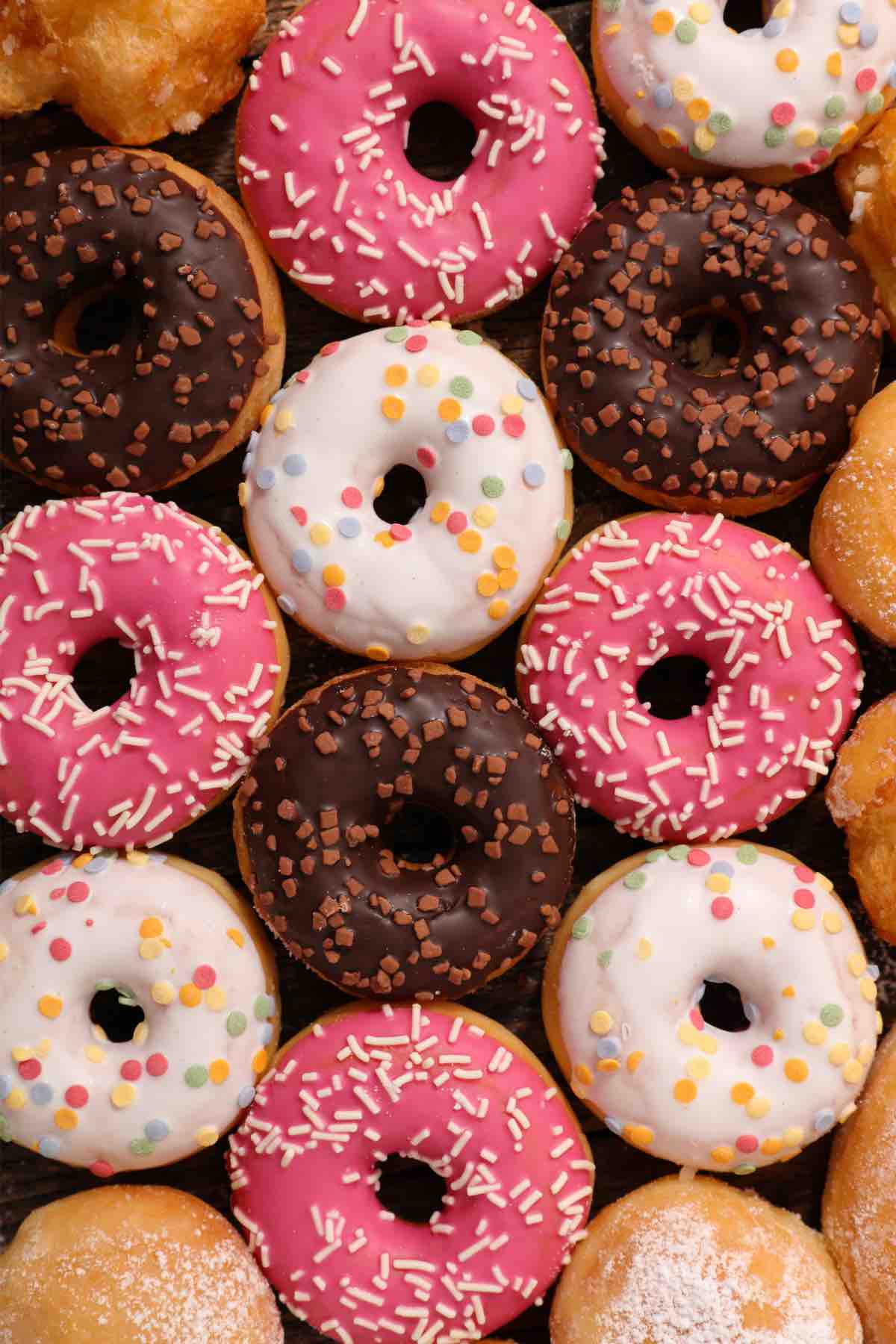 24 Popular Foods that Start with D (Vegetables, Fruits, Snacks, and More)