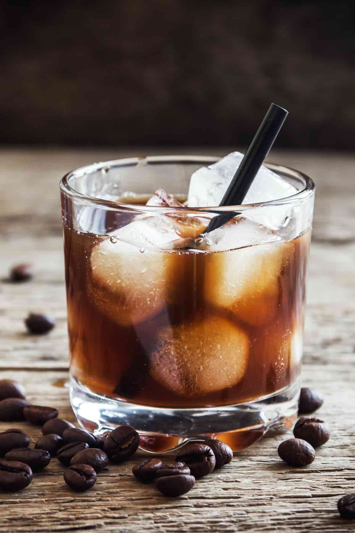 15 Best Cheap Drinks to Make at Home or Order at A Bar - IzzyCooking