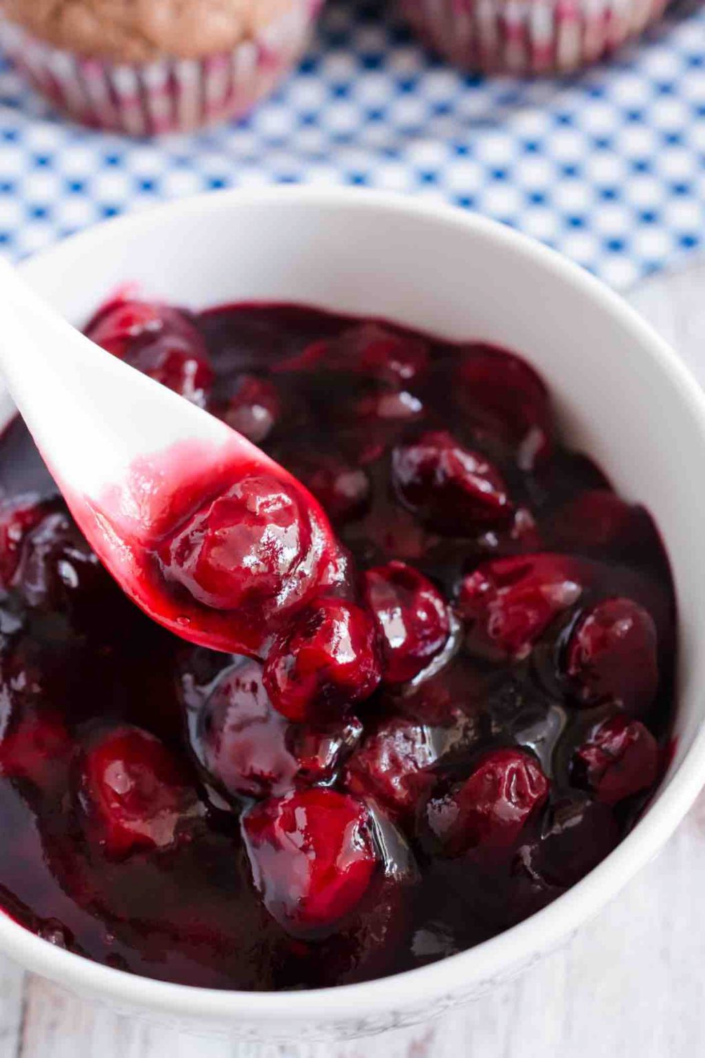 15 Easy Cheesecake Toppings to Rock Your Cheesecake - IzzyCooking