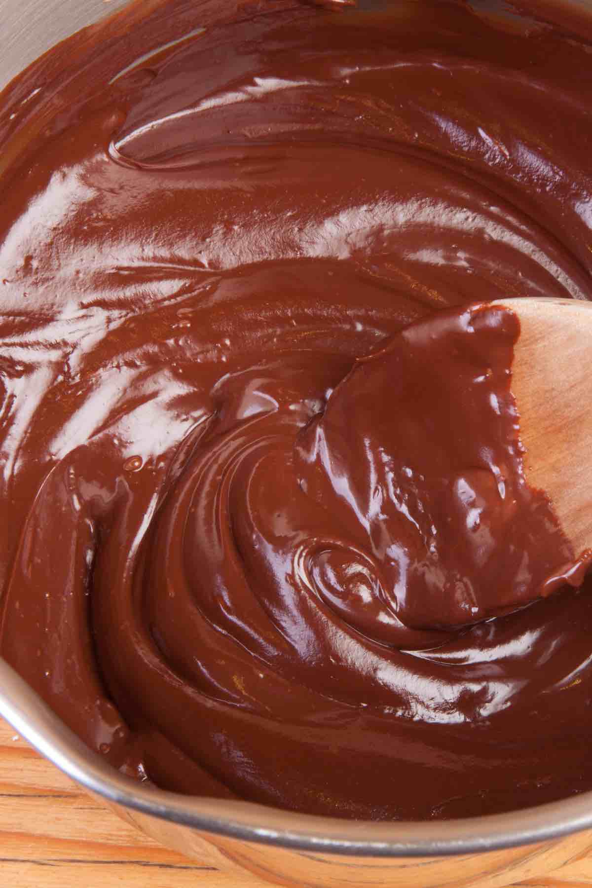 15 Easy Cheesecake Toppings to Rock Your Cheesecake - IzzyCooking
