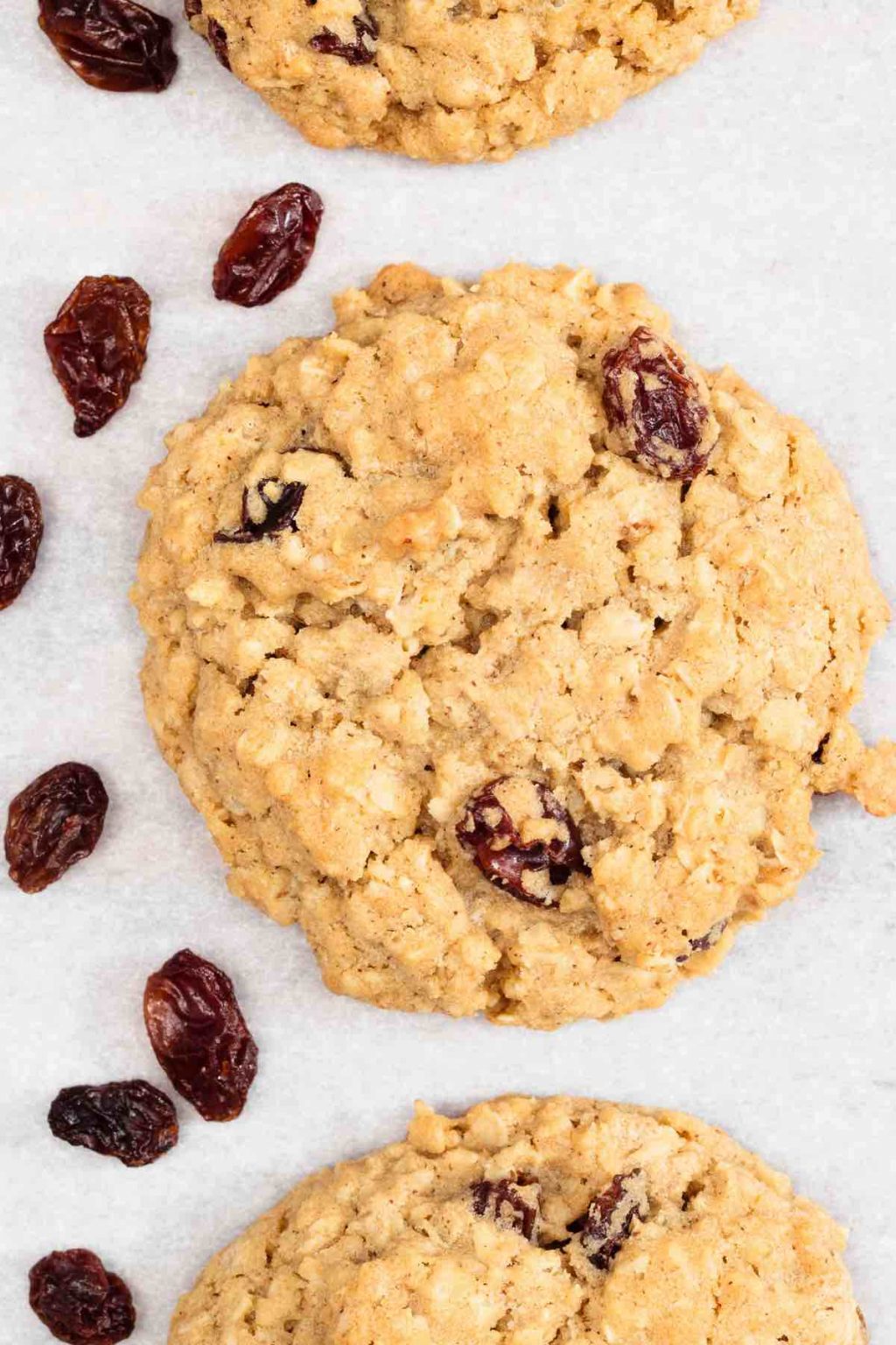 Soft and Chewy Quaker Oatmeal Cookies (Easy Oats Oatmeal Raisin Cookies ...