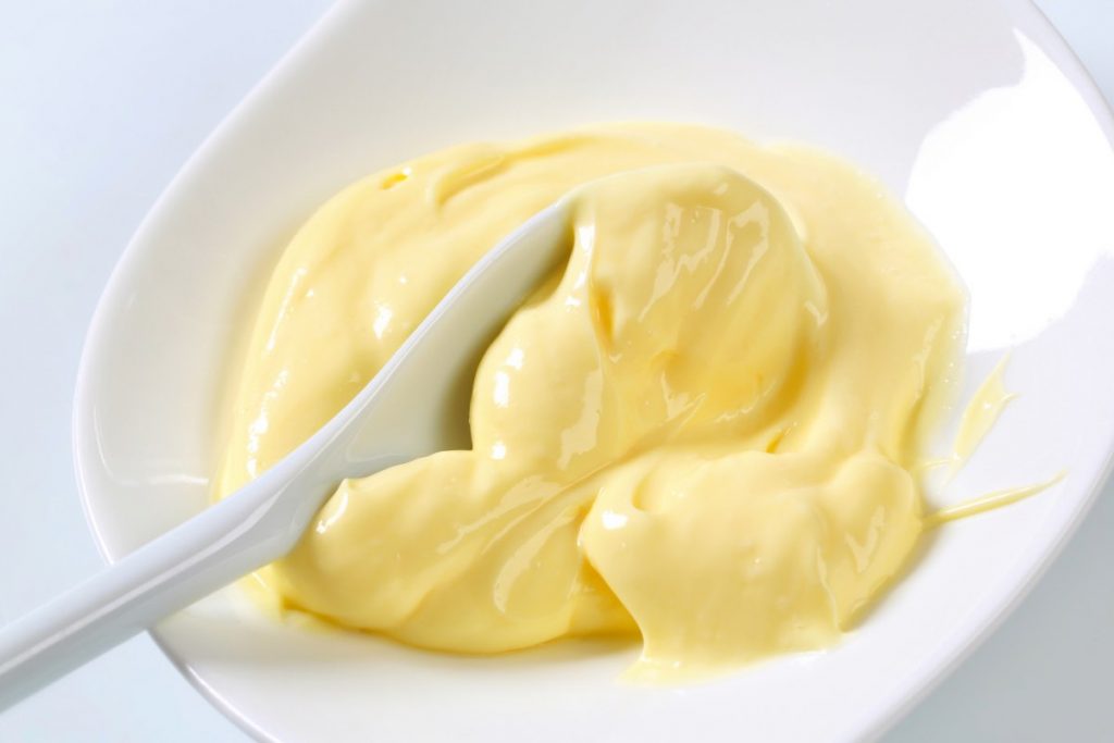 Napoleon Dessert (French Mille Feuille Pastry Recipe) - IzzyCooking