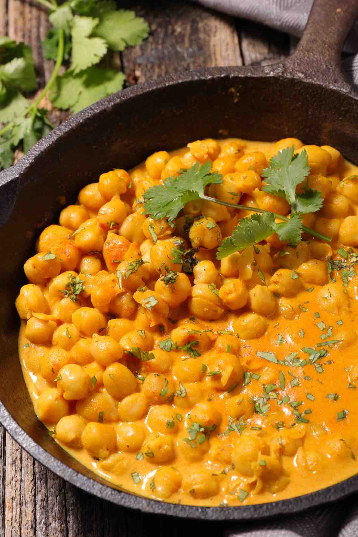 15 Easy Garbanzo Bean Recipes (Best Chickpea Recipes) - IzzyCooking