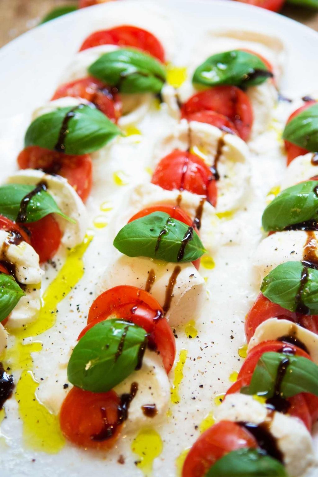 17 Best Fresh Mozzarella Recipes - IzzyCooking