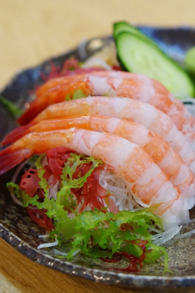 What is Sashimi (+ Difference Between Sushi and Sashimi) - IzzyCooking