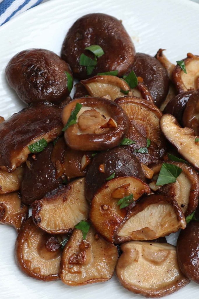 Best Sautéed Shiitake Mushroom Recipe (+Benefits and Nutrition ...