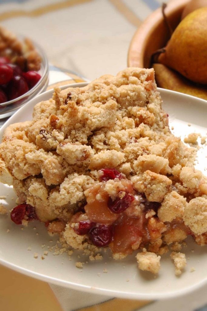 18 Best Pear Desserts (+ Easy Recipes) - IzzyCooking