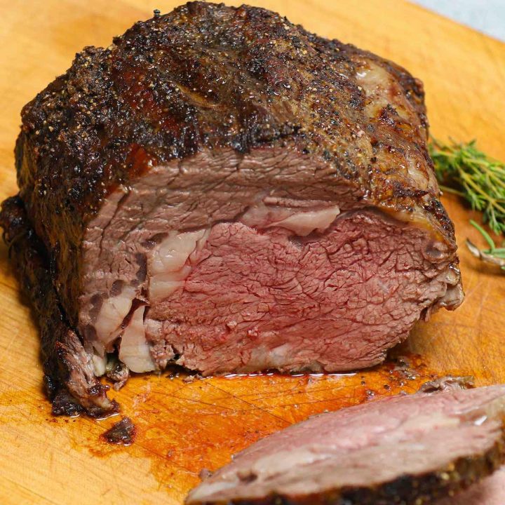 Prime Rib Temperature Guide - IzzyCooking
