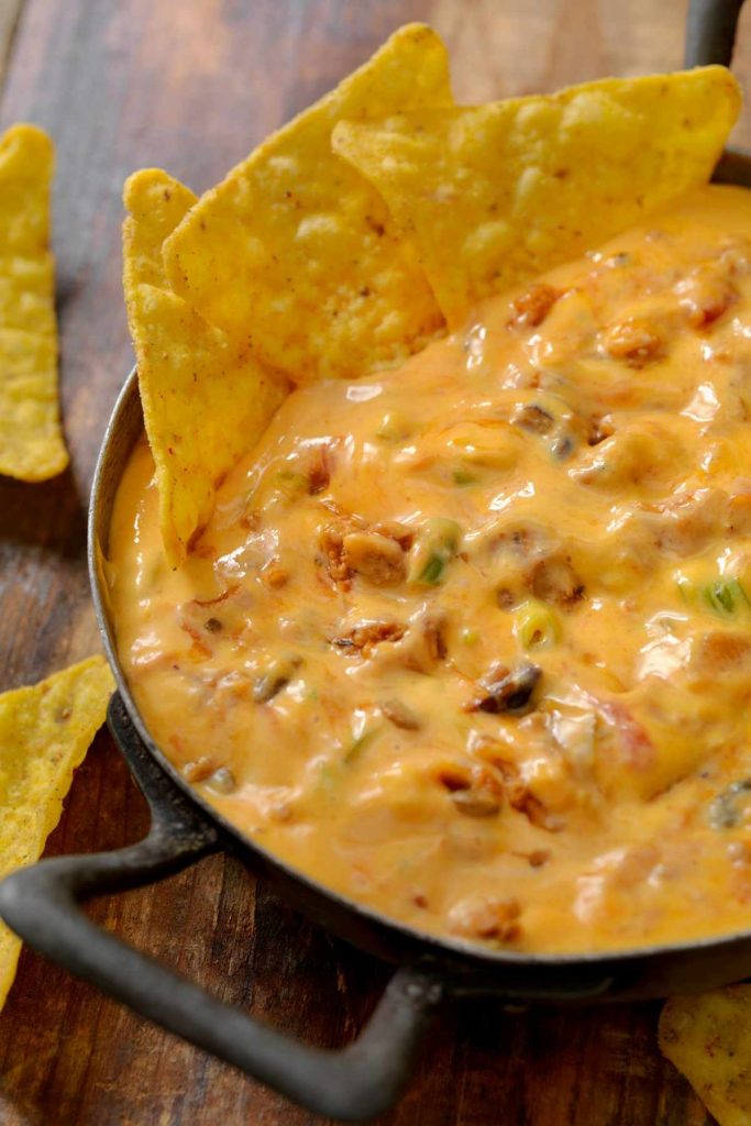 15 Popular Crockpot Appetizers (Easy Slow Cooker Appetizers) - IzzyCooking