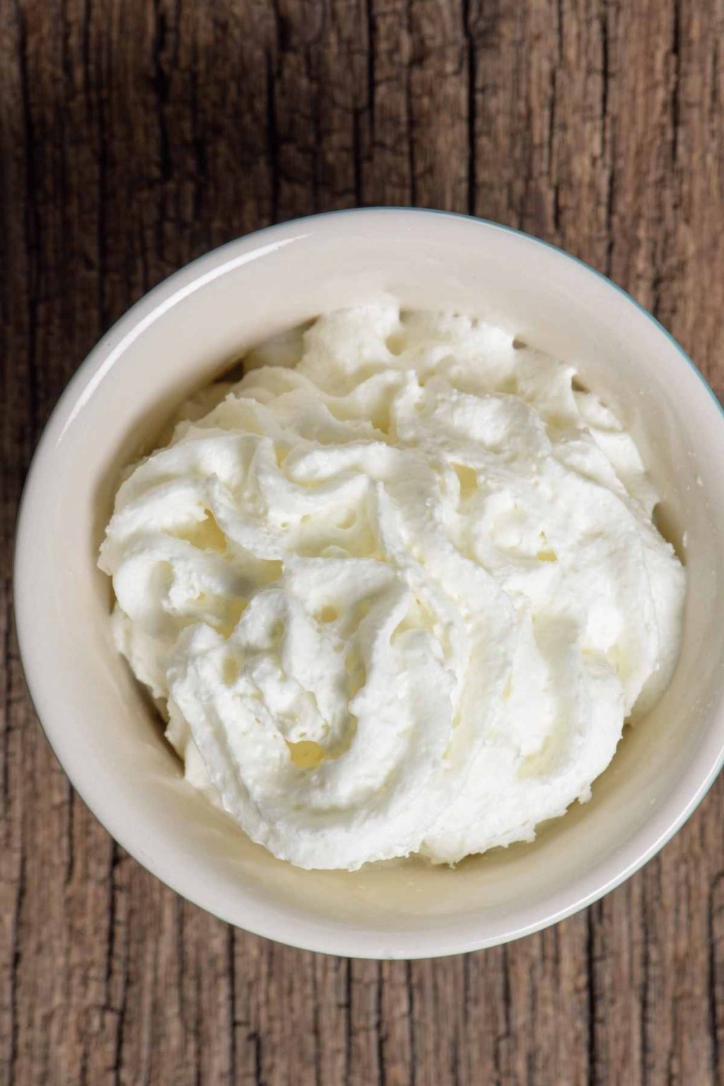 Homemade Cool Whip Frosting - IzzyCooking