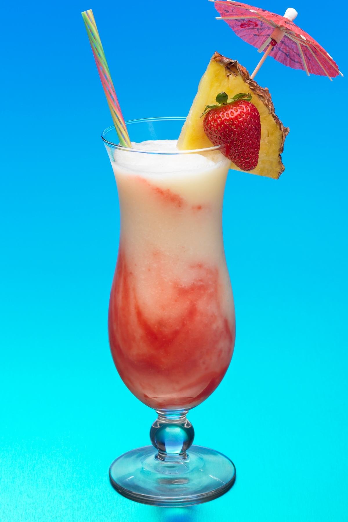 19 Popular Hawaiian Cocktails - IzzyCooking