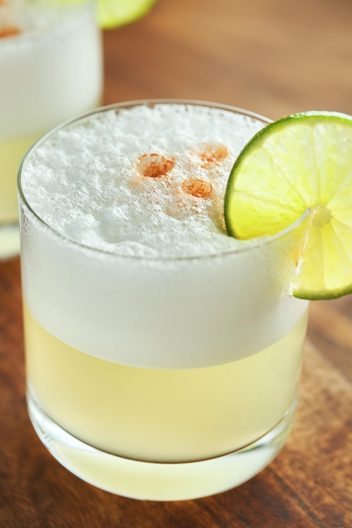 15 Refreshing Lemon Cocktails - IzzyCooking