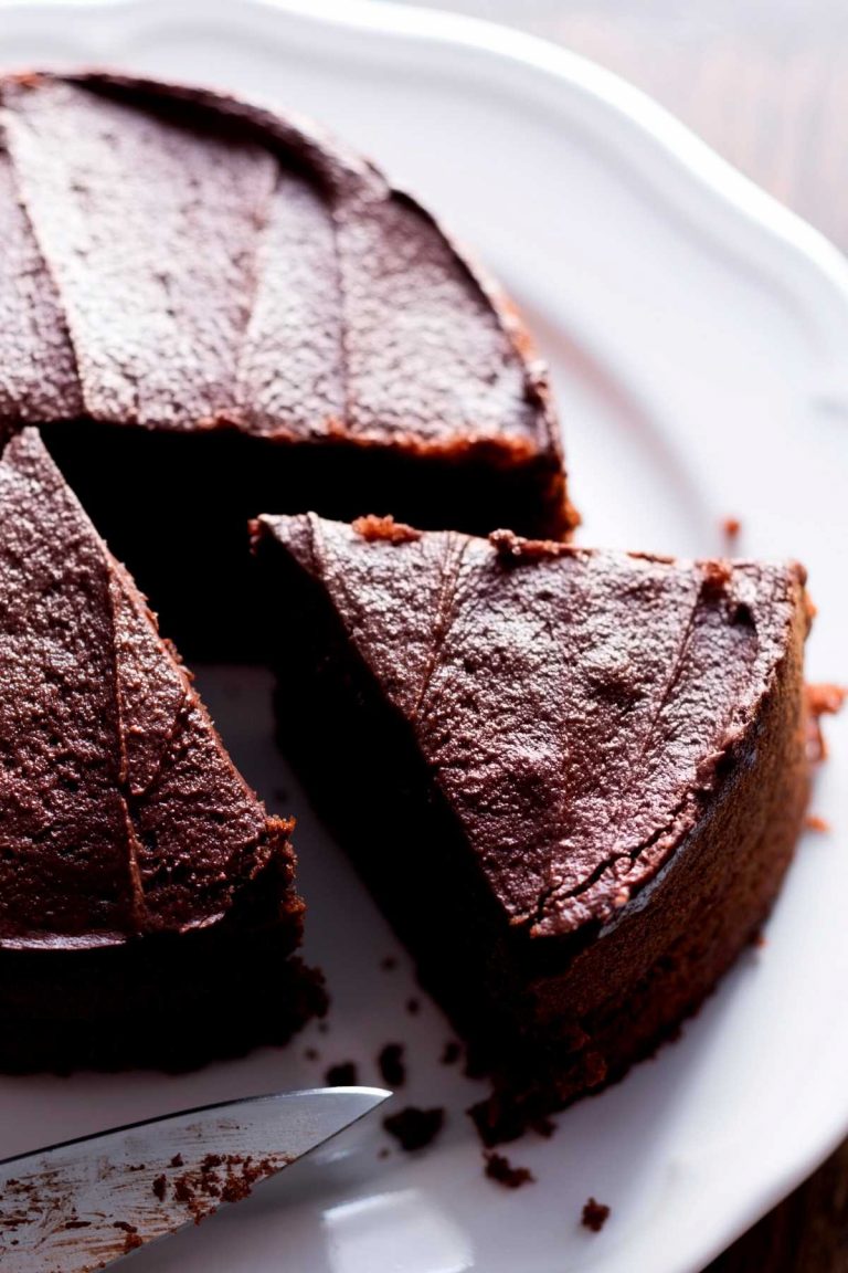 Chocolate Cake Recipe Without Buttermilk - IzzyCooking