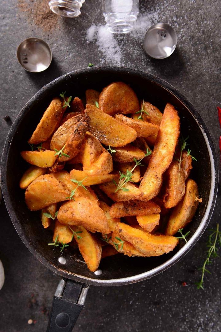 How to Cut Potato Wedges - IzzyCooking