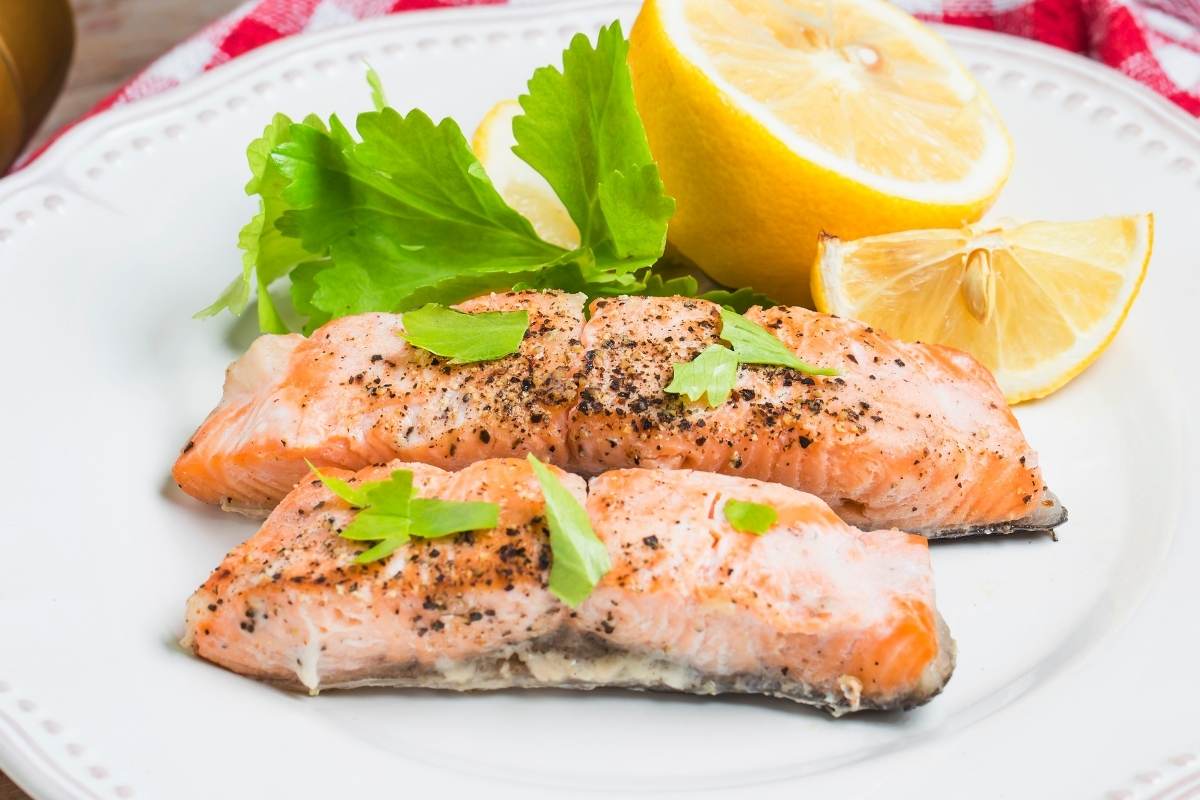 Microwave Salmon - IzzyCooking