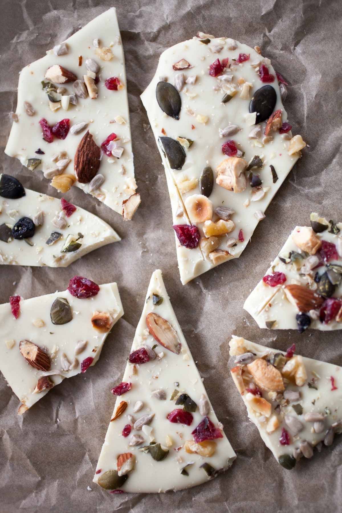 10 Almond Bark Recipes - IzzyCooking