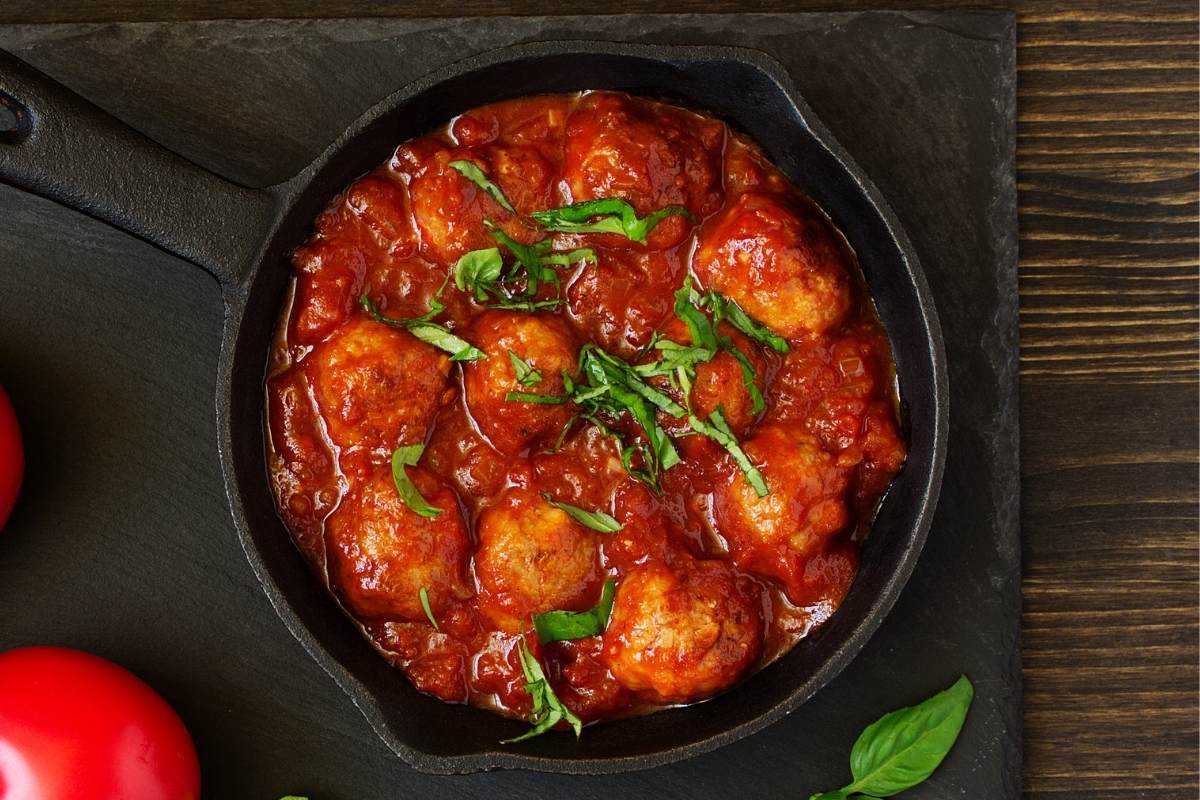 Beef Meatballs Recipe - IzzyCooking