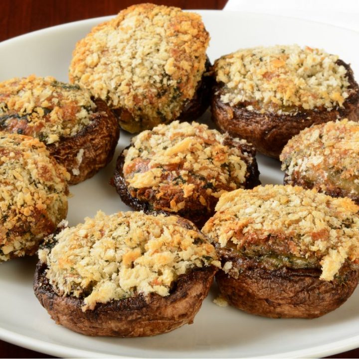 Spinach-Stuffed Mushrooms - IzzyCooking