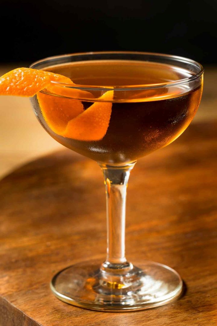 7 Best Hennessy Cocktails - IzzyCooking