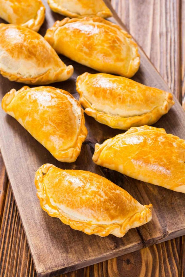 20 Empanada Recipes (Savory and Dessert Empanadas) - IzzyCooking