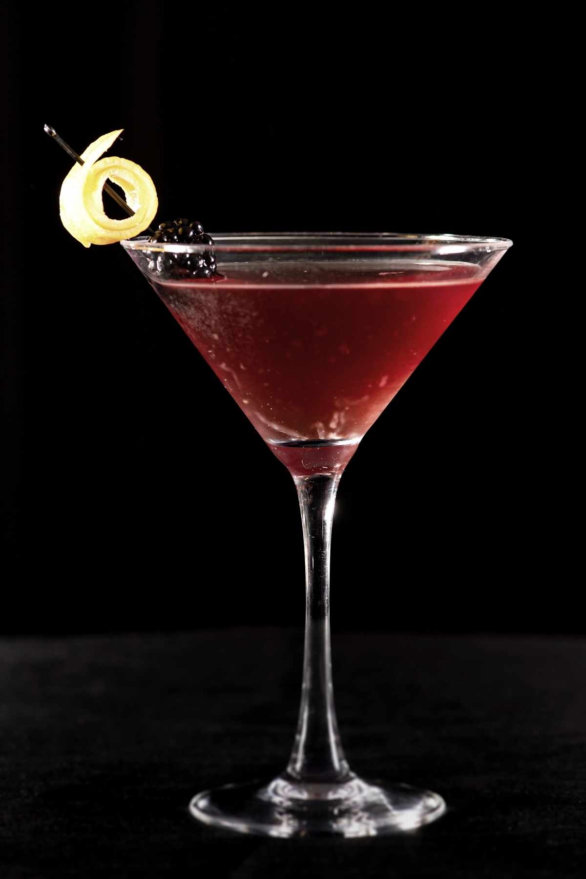 17 Easy Purple Cocktails - IzzyCooking