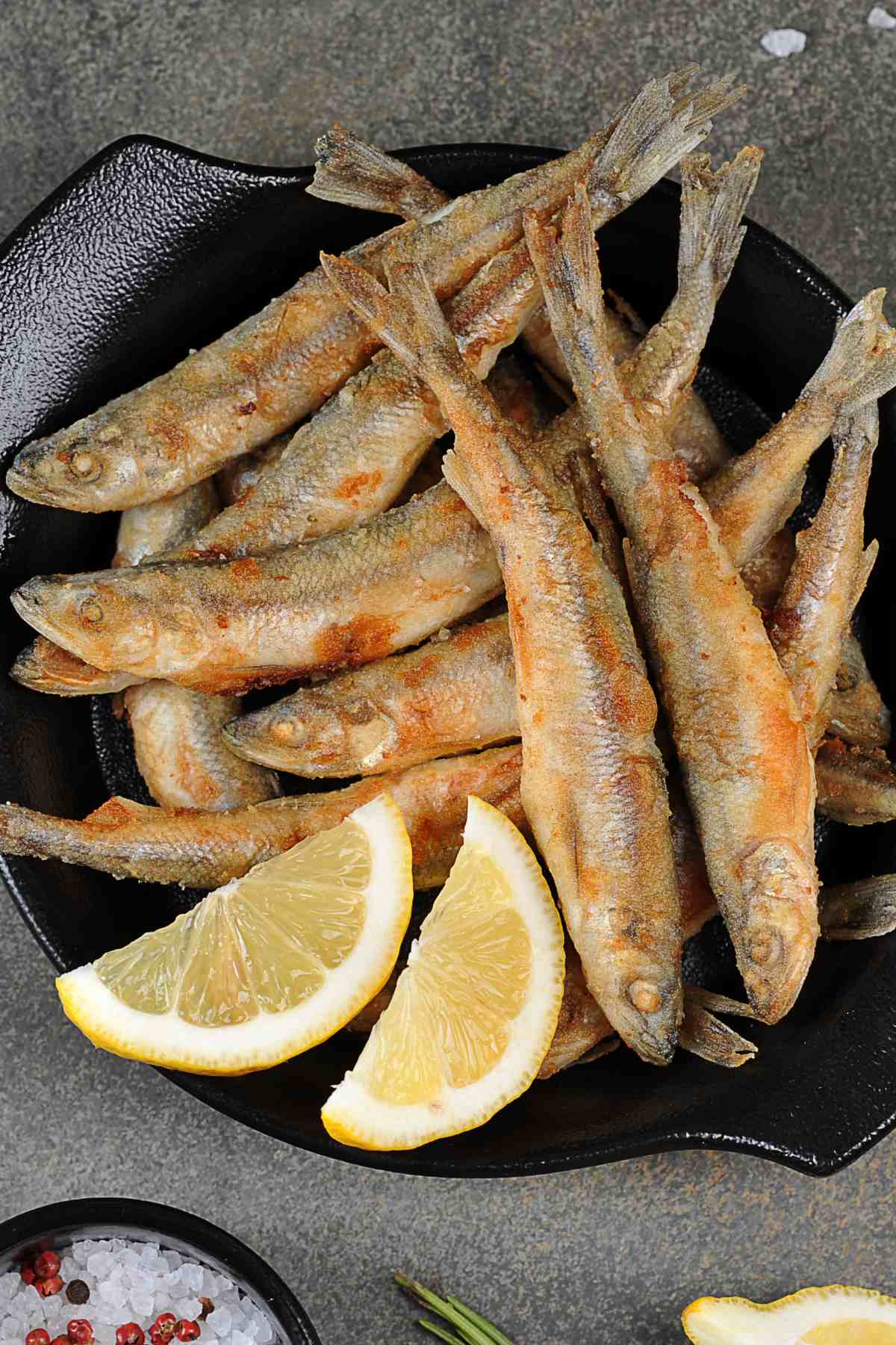 Easy Crispy Fried Smelt Fish Recipe - IzzyCooking