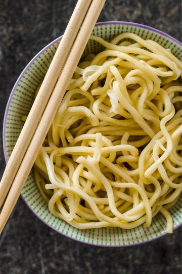 17 Popular Chinese Noodles Recipes For You to Try Tonight - IzzyCooking