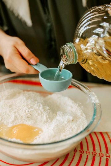 Eight Tablespoons To Cups (8 Tbsp to Cups) - IzzyCooking