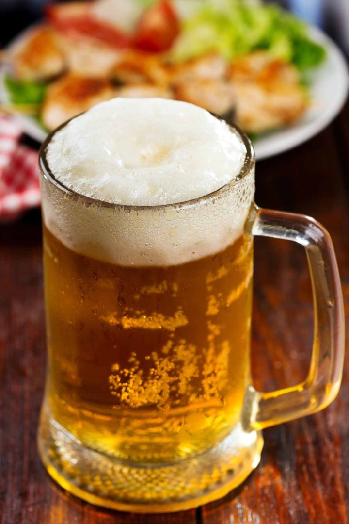 Carbs in Beer and Best Low-Carb Beer for Keto Diet - IzzyCooking