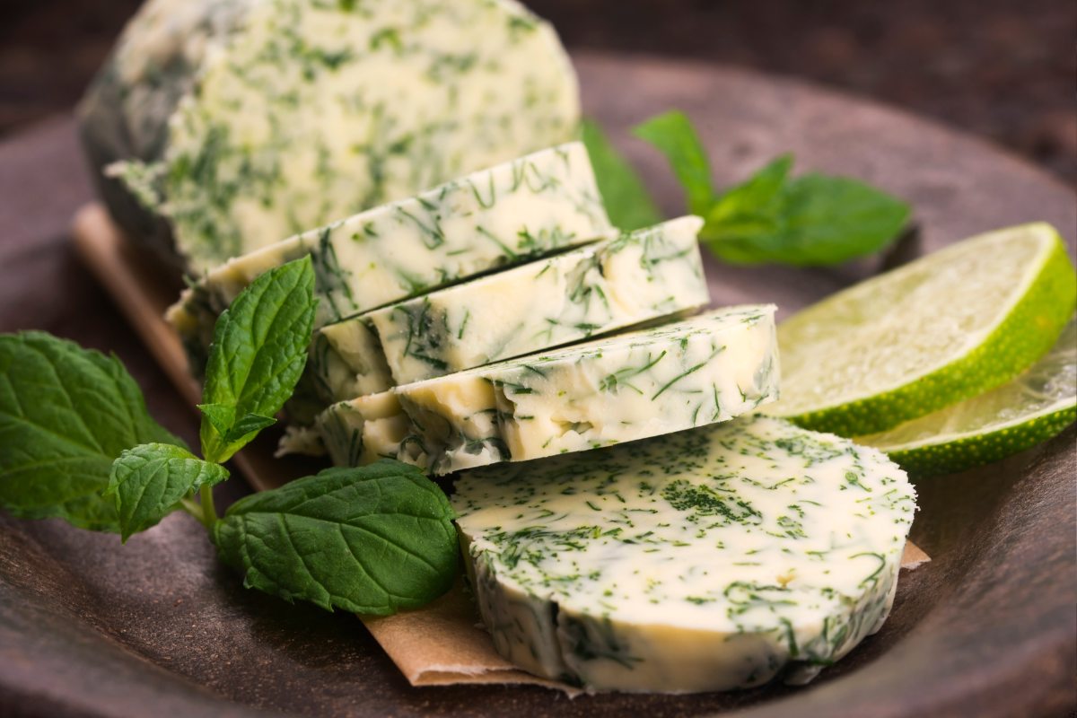 Top 10 Carnivore Diet Condiments And Sauces - IzzyCooking