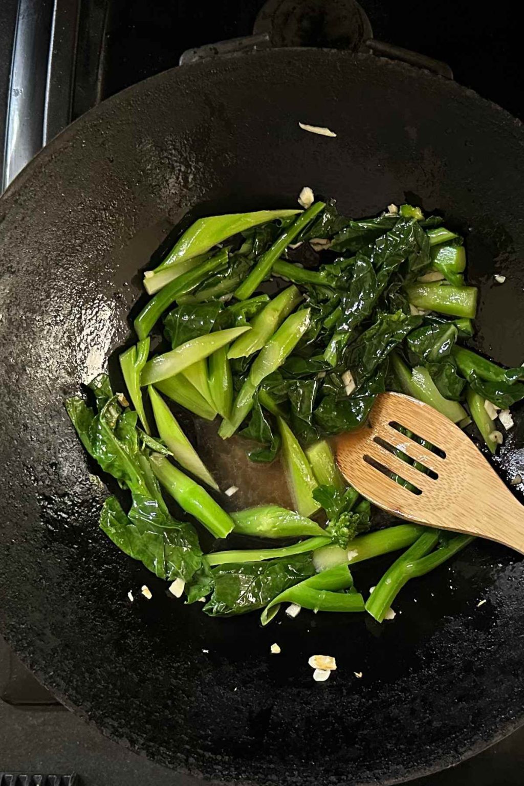 10-Minute Chinese Broccoli Stir Fry in Garlic Sauce