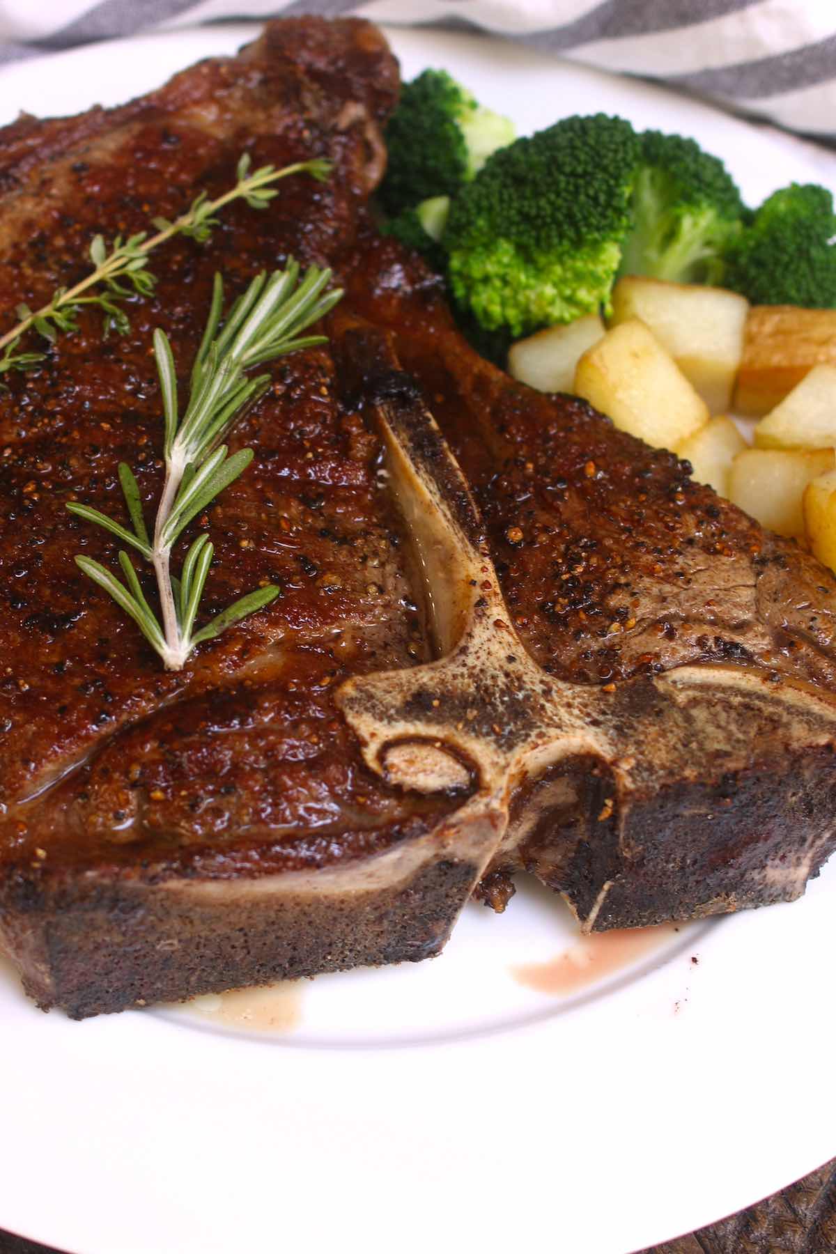 Baked T-Bone Steak - IzzyCooking