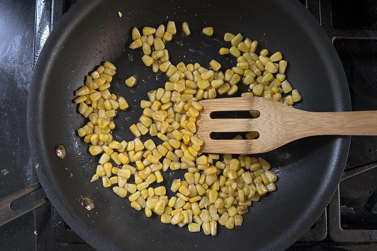 Black Bean and Corn Salsa - IzzyCooking